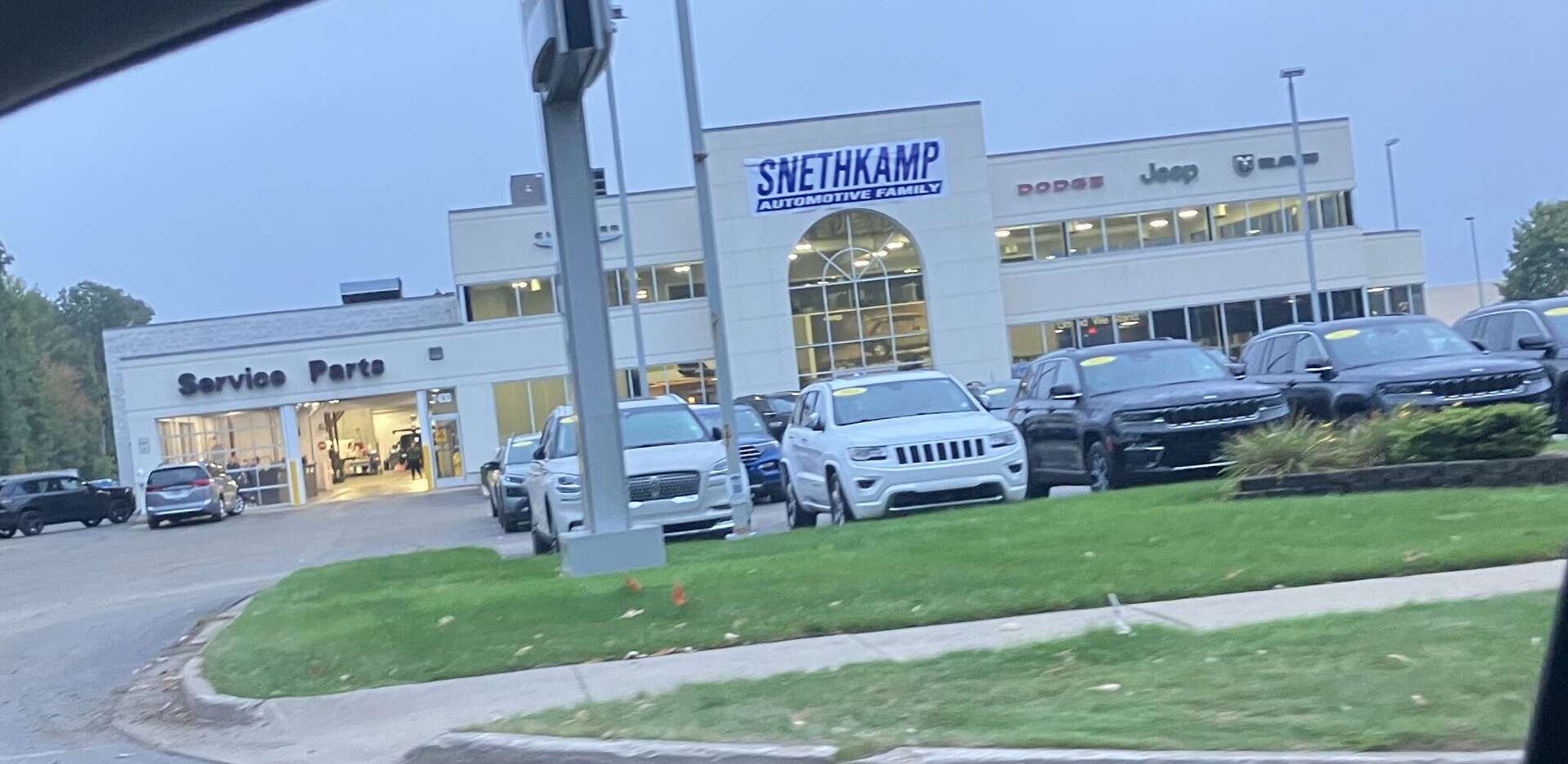 Snethkamp buys Feeny Chrysler Dodge Jeep Ram in Midland