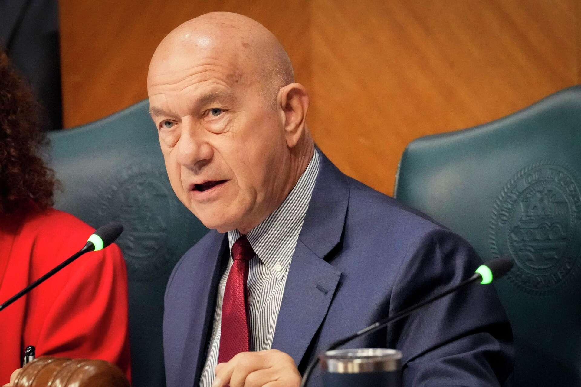 John Whitmire dispels rumor of ICE agent at Houston warming center