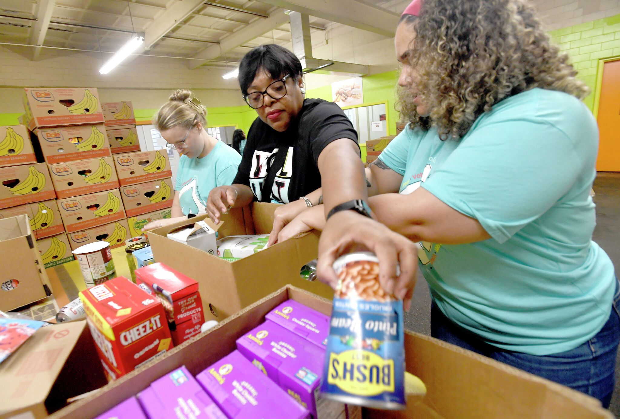 Former Nebraska star Whitney Lauenstein will join Texas volleyball