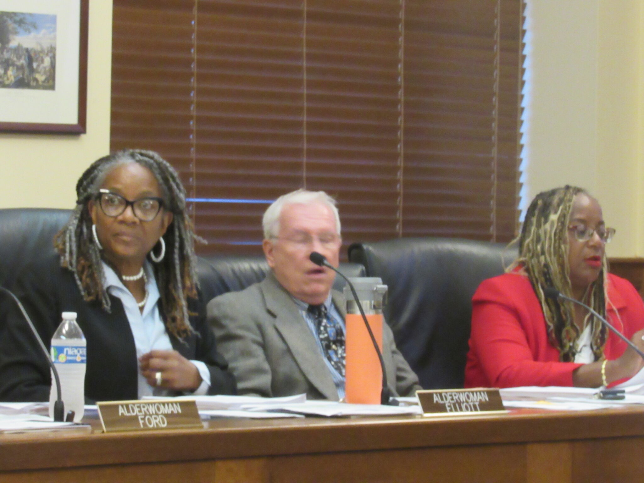 McCutcheon and Luana score, Pride beats Reign 2-0, advances to playoff ...