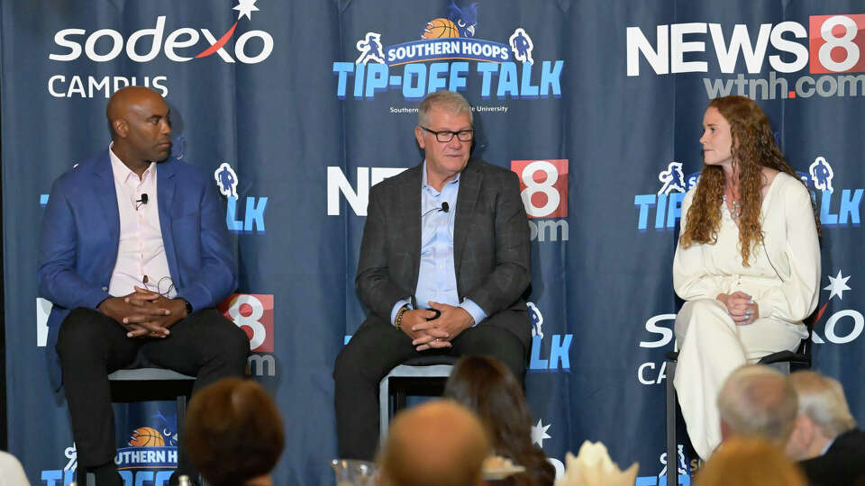 How SCSU coach Scott Burrell stays connected to UConn