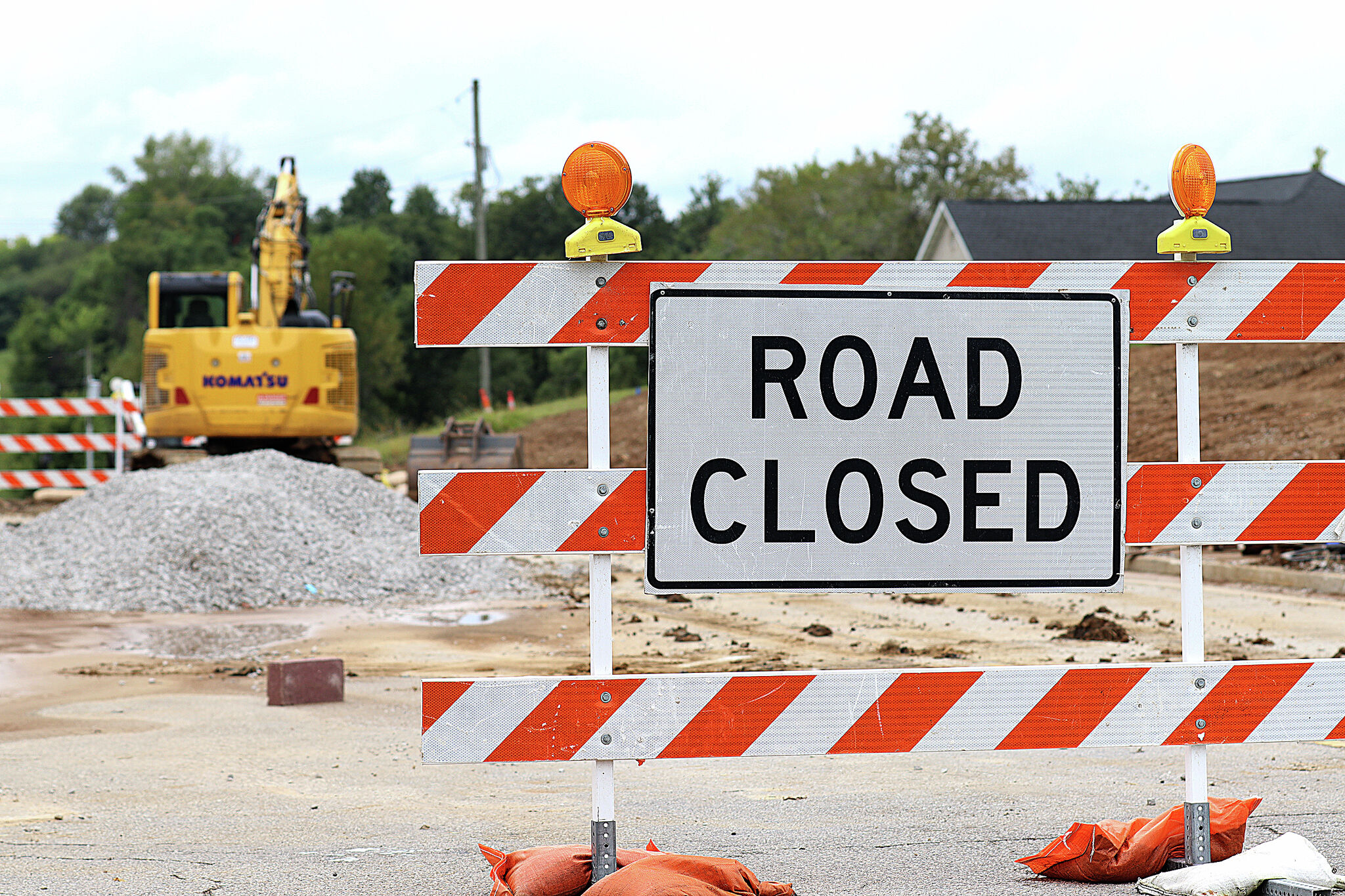 Work continues on roundabout in Illinois 162 in Maryville