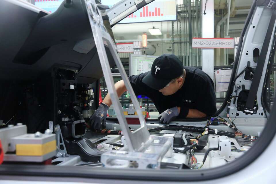 Tesla worker sues for $51M after alleged robot attack in Fremont