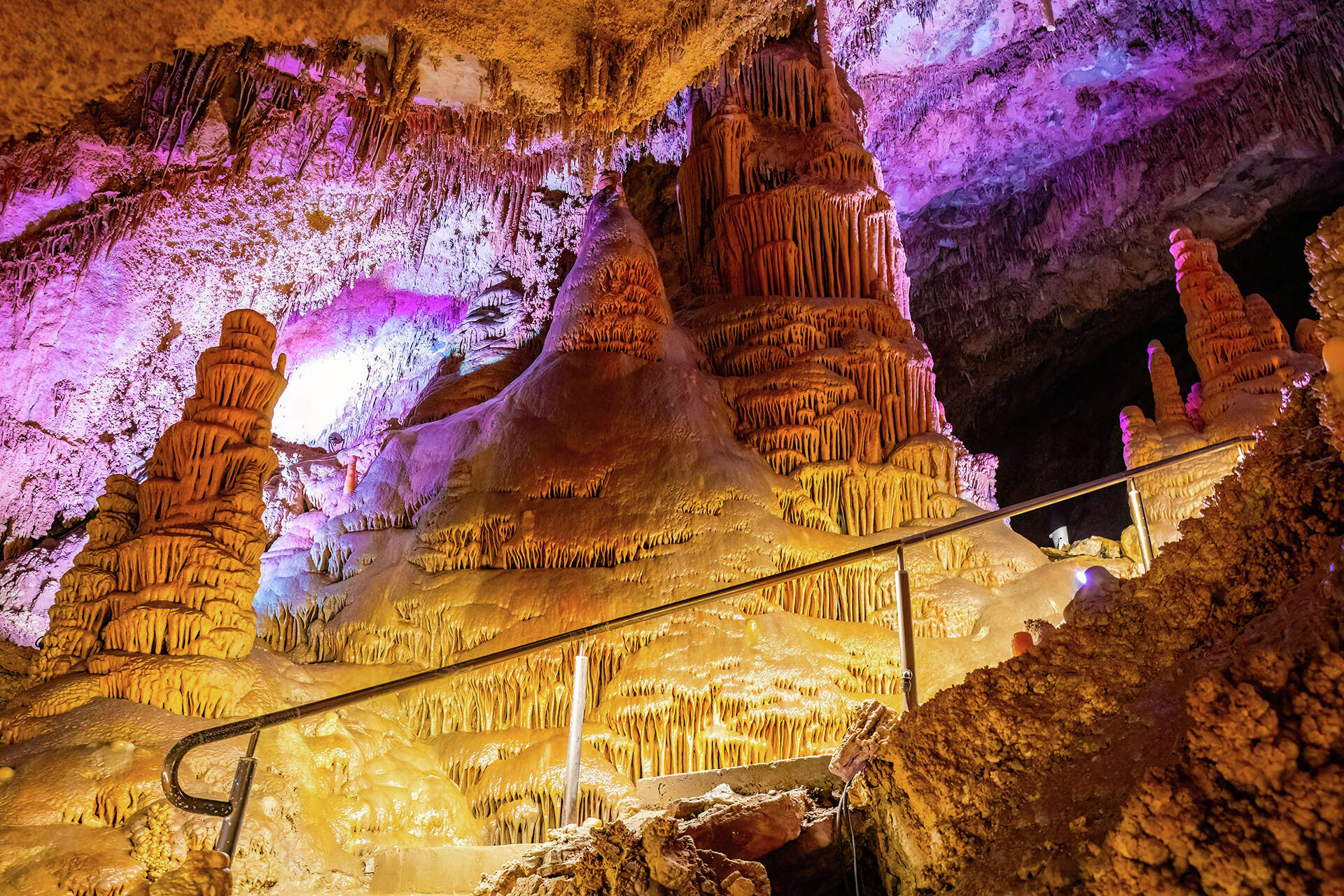 What Causes Caverns In Limestone