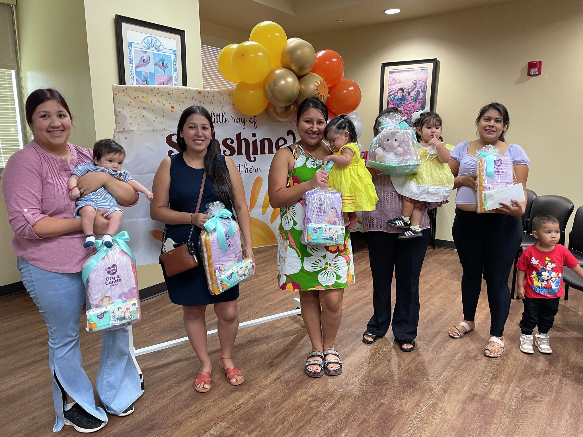 Community baby shower in Laredo connects expectant mothers