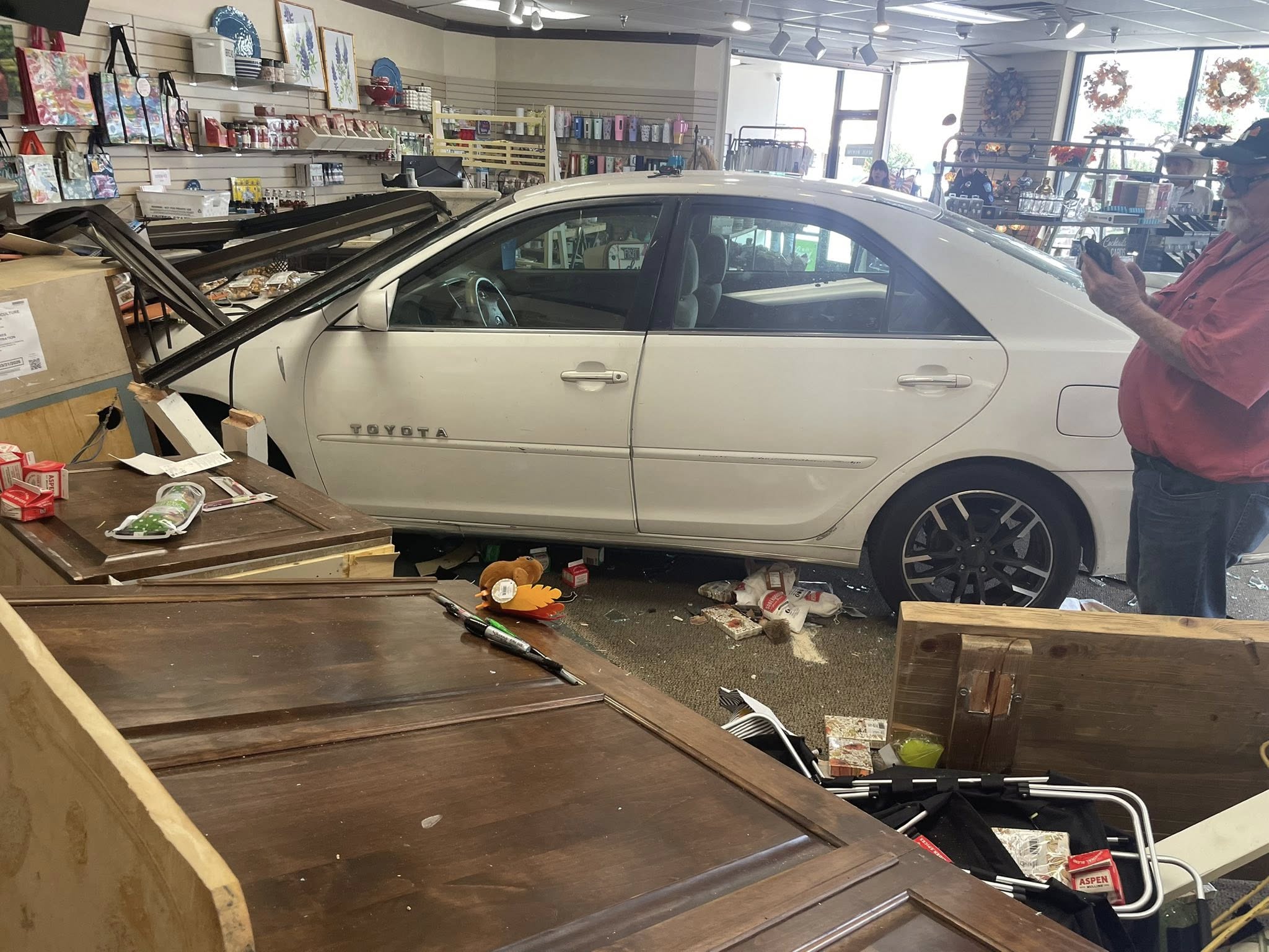 Amazing Race Season 38 brings Big Brother alums, Dallas duo