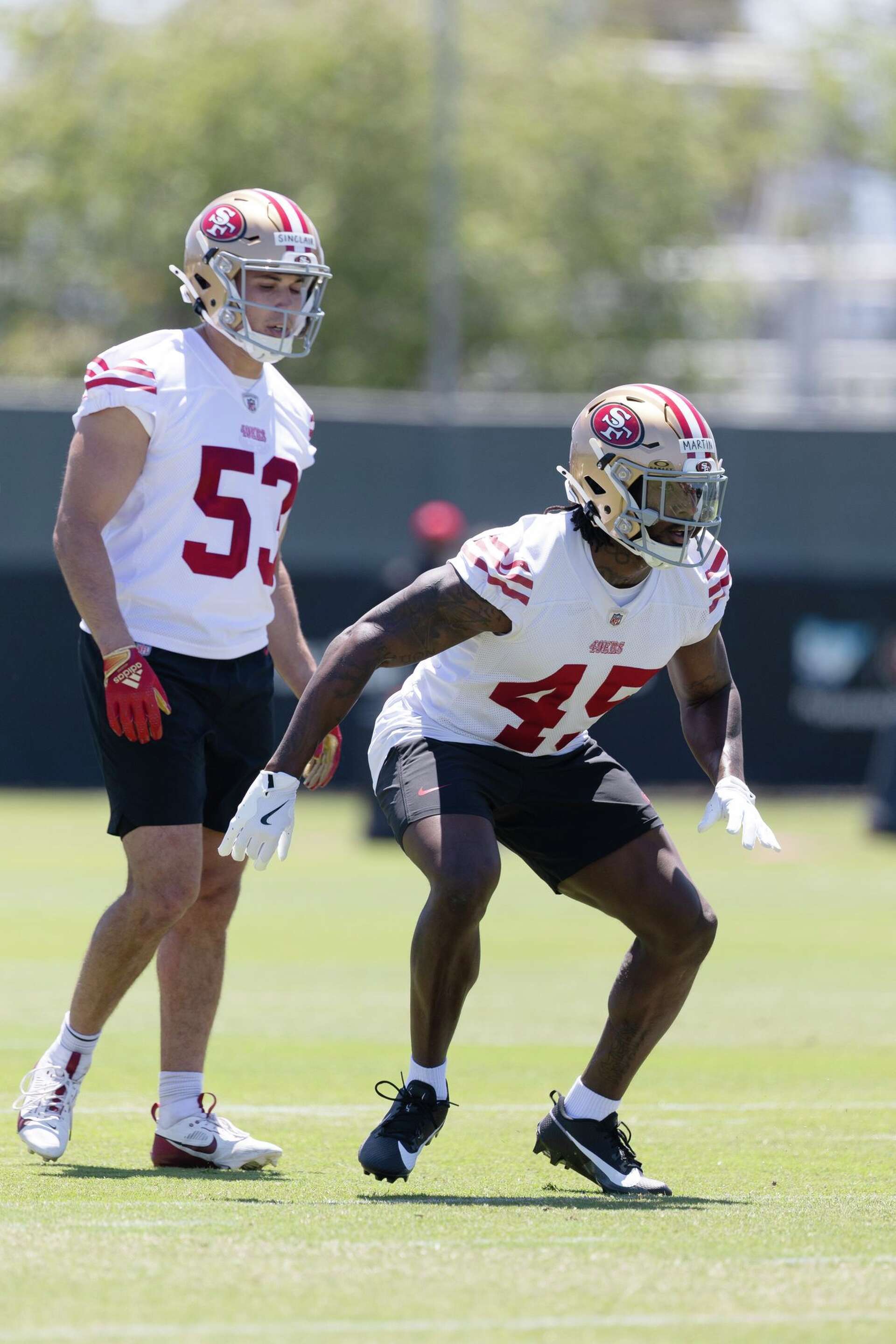As 49ers’ defense relies on rookies, why is Nick Martin riding pine?