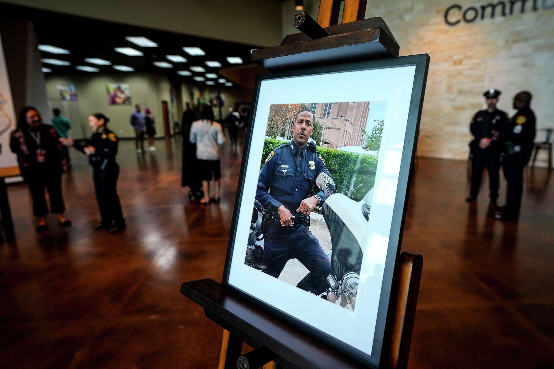 HPD officer Alex Roberts honored at funeral in Houston