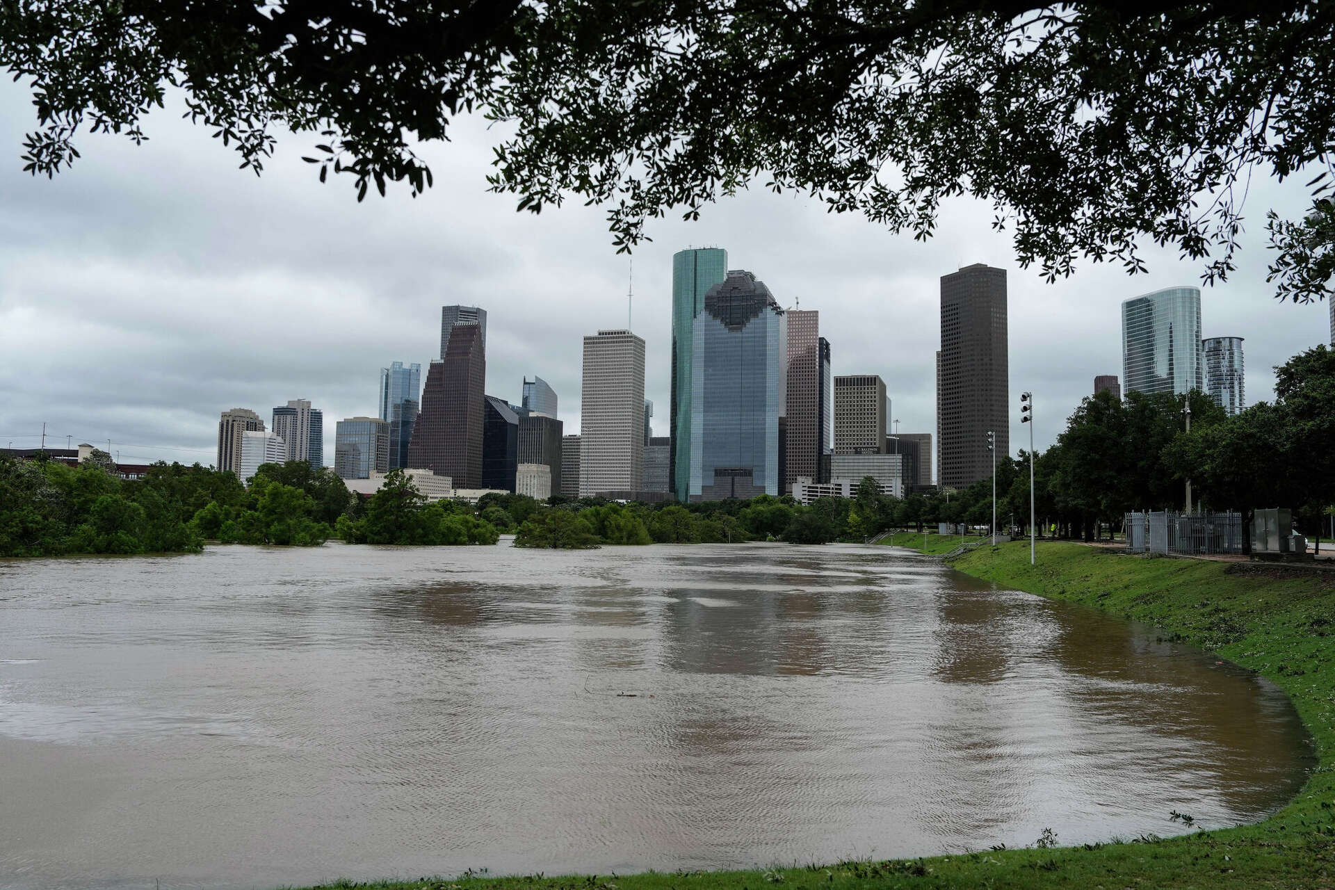 6th body found in Houston bayou, fueling serial filler speculation