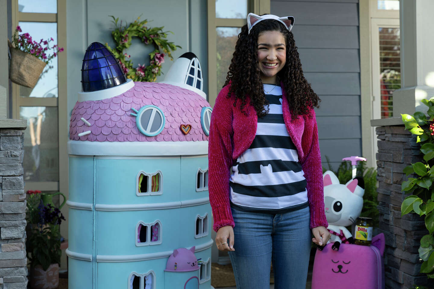 'Gabby's Dollhouse: The Movie' star is living a 'Hannah Montana' life