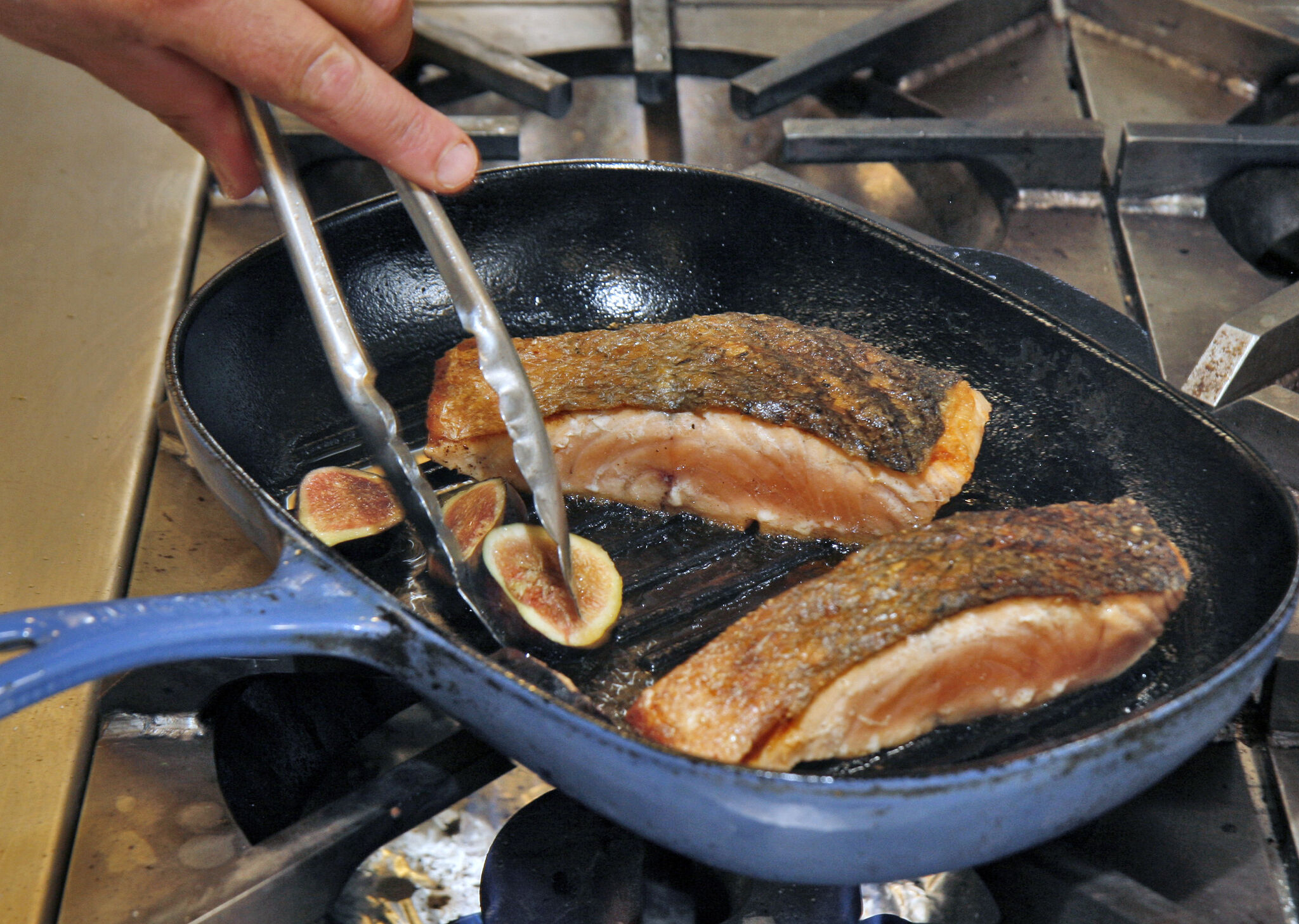 Lyman Hall quarterback Ryan Casey continues to emerge in Wallingford