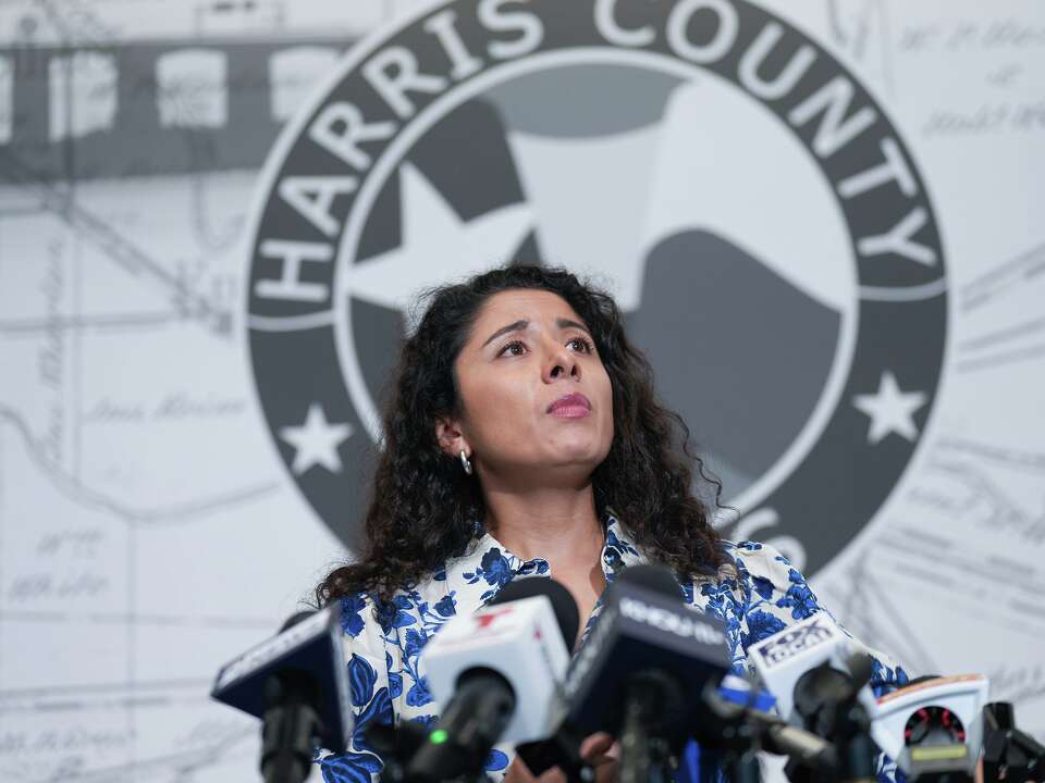 Lina Hidalgo condemns Annise Parker's bid for Harris County judge