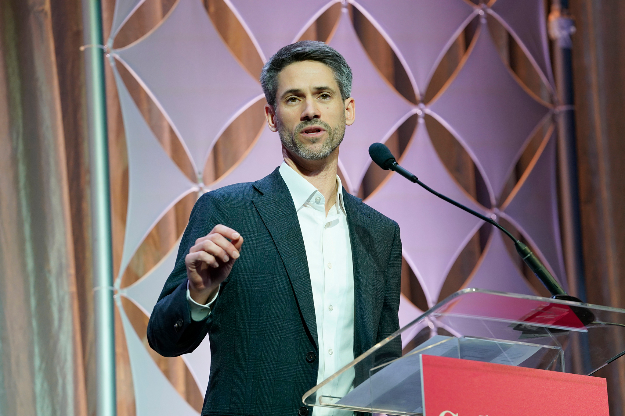 Cash is flooding in for Silicon Valley's pick to replace Gavin Newsom