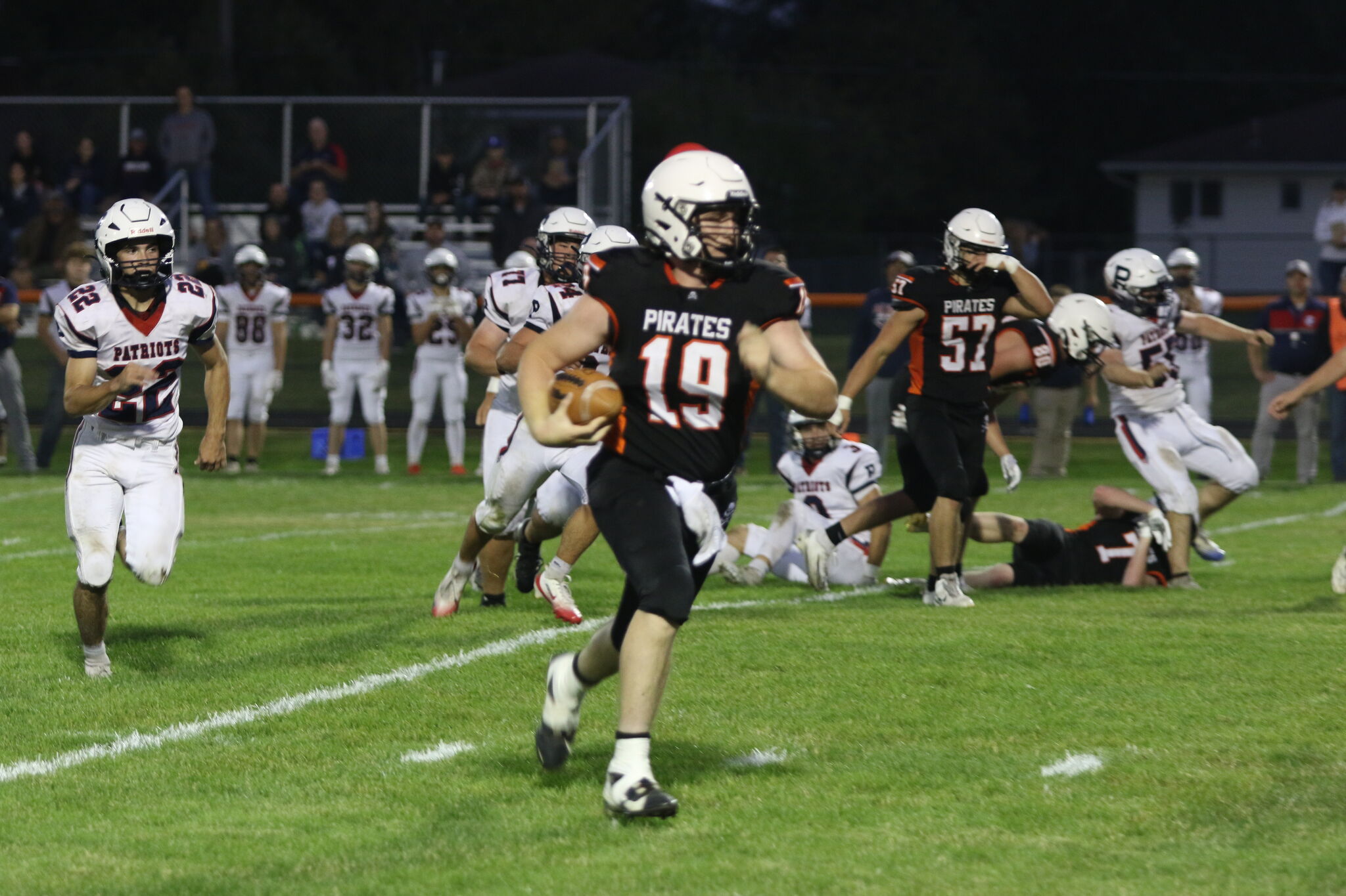 Week 8 Tribune football scores: See all final results