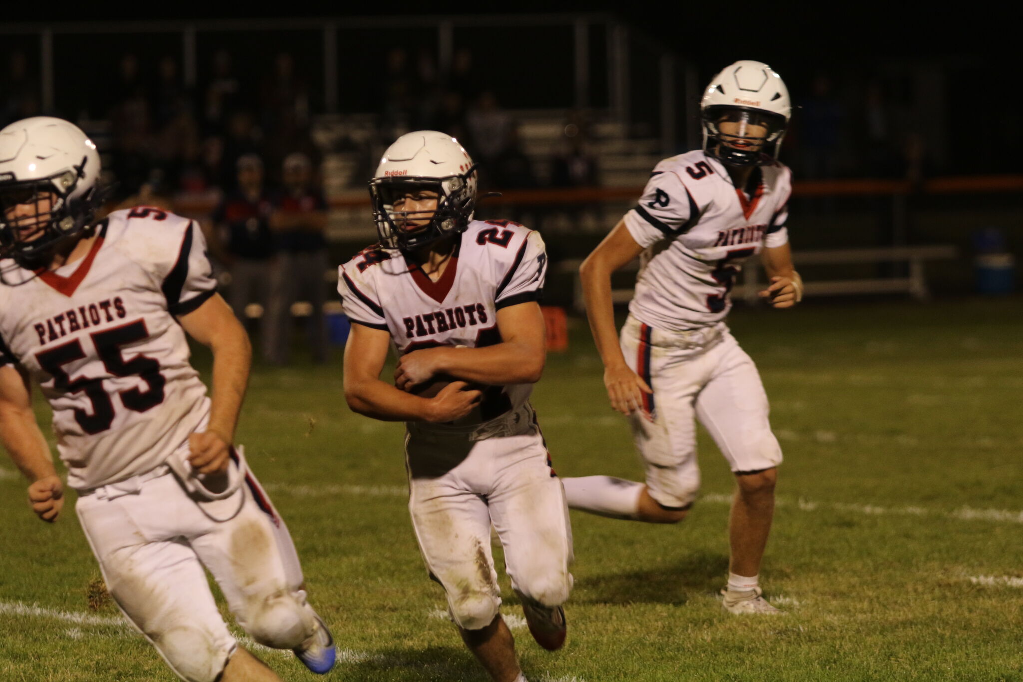 See Week 6 Tribune-area football final scores, results