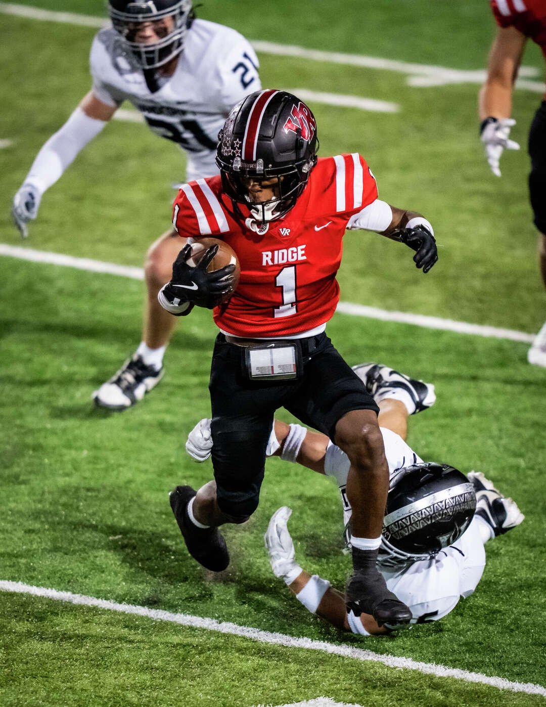 High school football: Vandegrift beats Vista Ridge in key district win