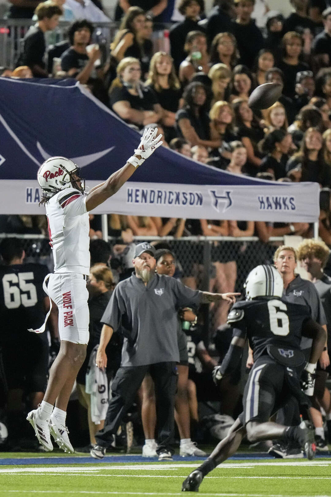 UIL football: Weiss scores 41 straight to beat rival Hendrickson