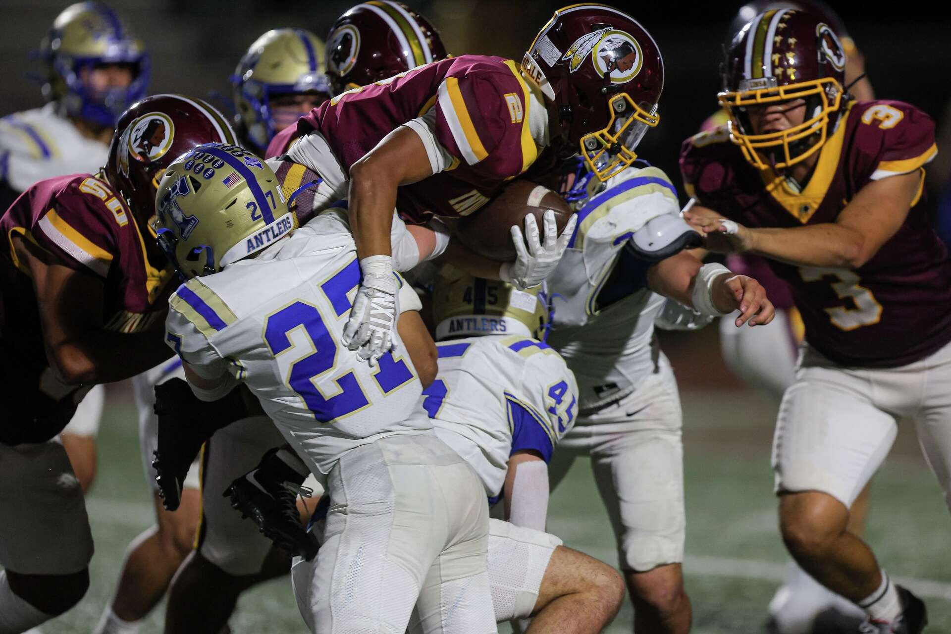 Special teams, big plays lead Kerrville Tivy past Harlandale