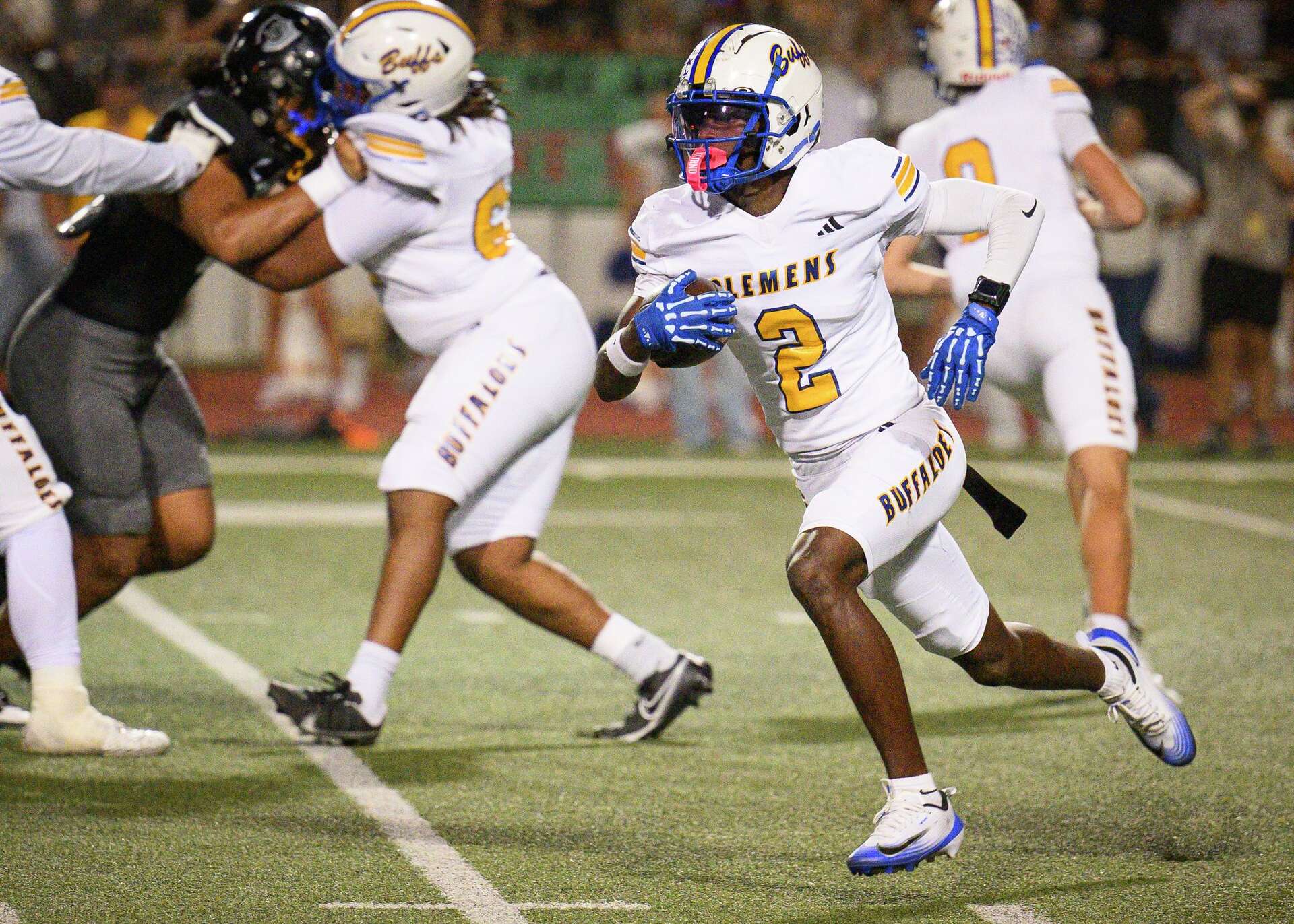 UTSA lands Clemens receiver as early signing period opens