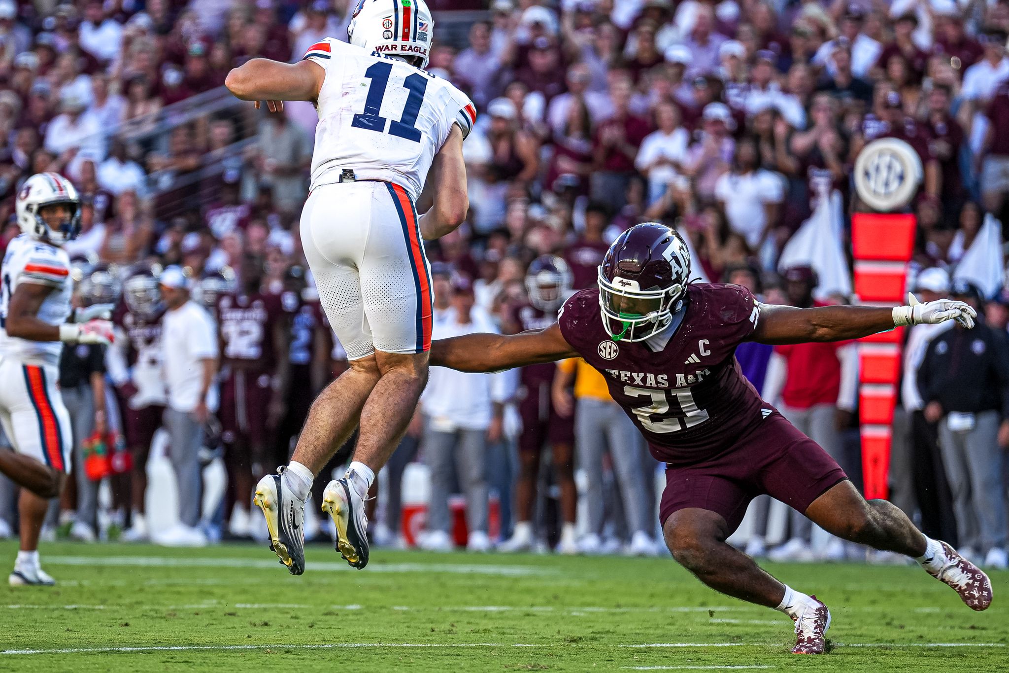 Texas A&M sets draft record, has 6 more Aggies invited to NFL camps