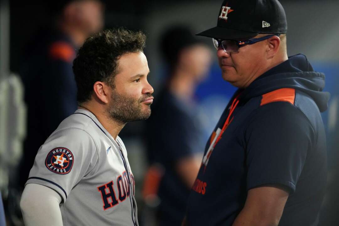 Astros' Jose Altuve played with 'pretty painful' foot ailment