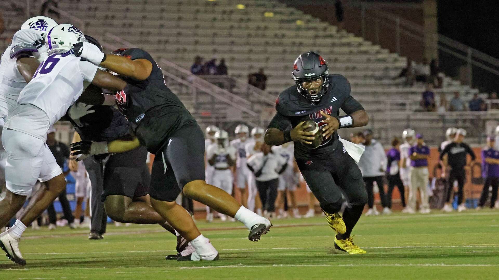 UIW football snaps two-game skid with victory over Abilene Christian