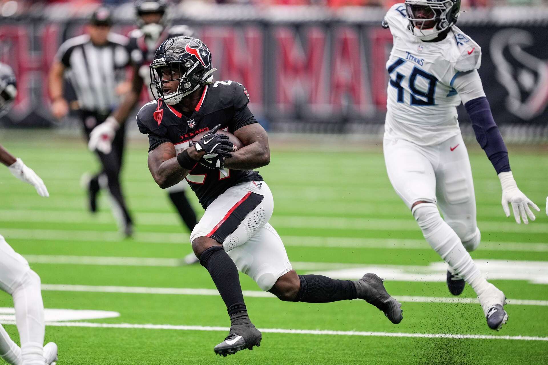 Houston Texans see a rising star in RB Woody Marks