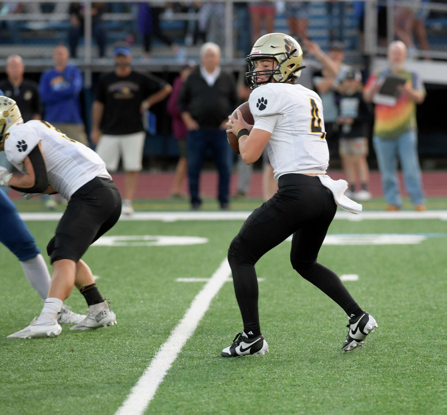 Class SS CIAC semifinal high school football previews 2025