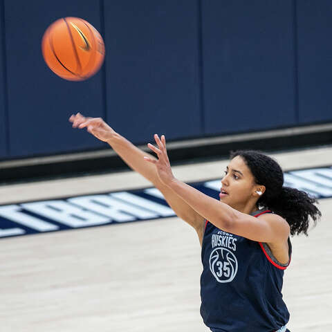 How UConn's Azzi Fudd perfected one of basketball’s purest shots