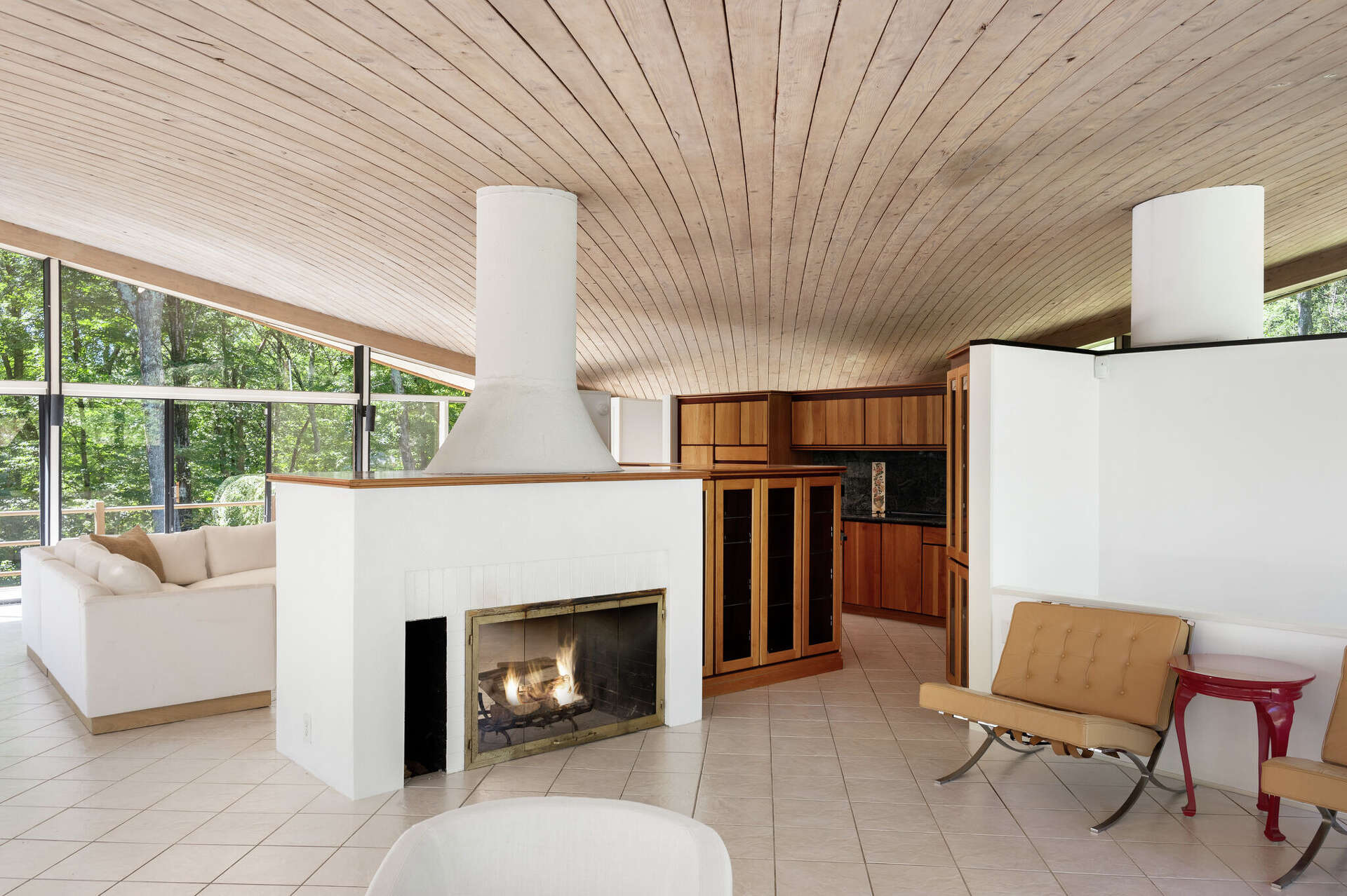 Mid-century modern 'Evans House' in New Canaan is listed for sale