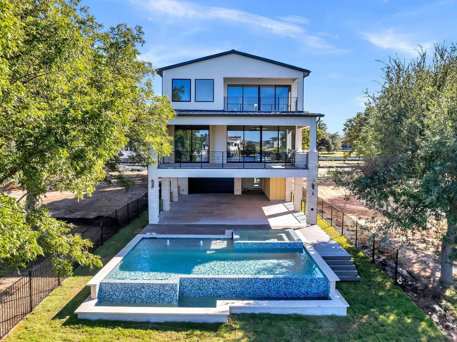 $4M Lake LBJ luxury waterfront mansion raffled for $10