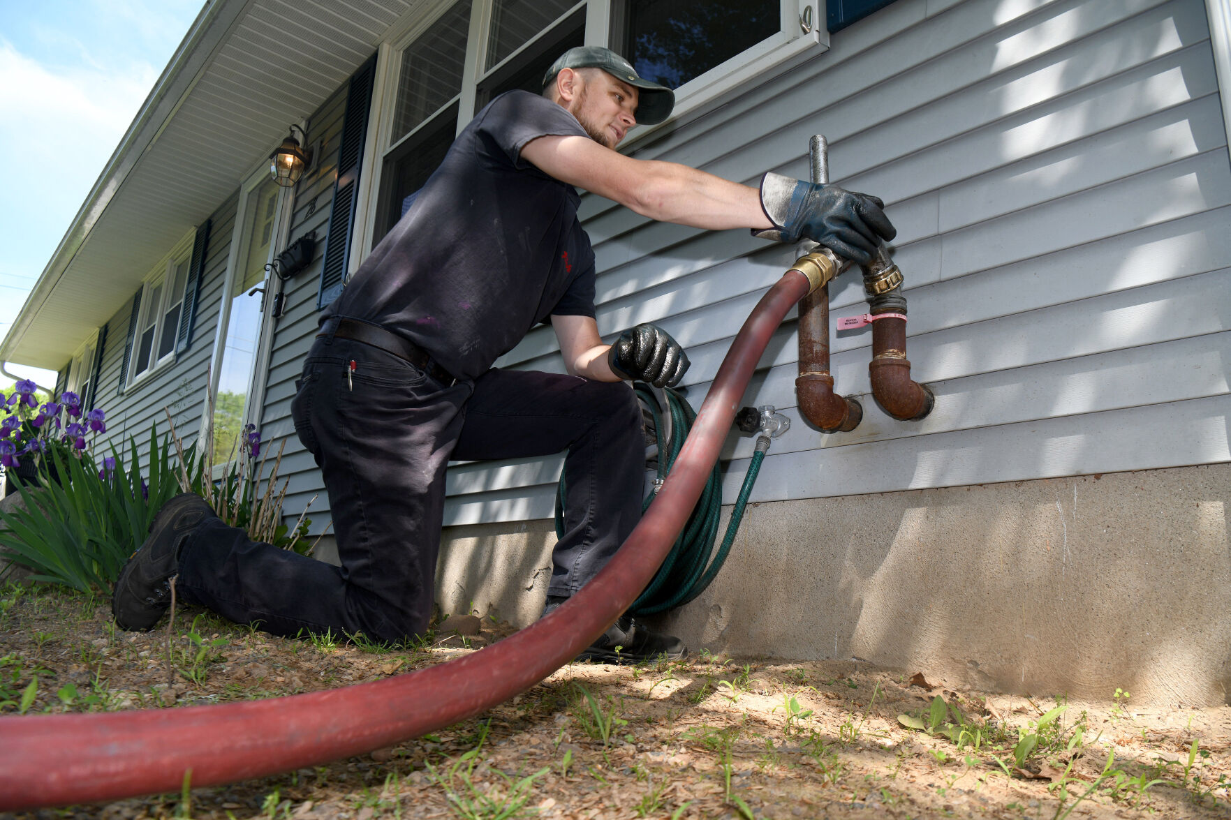 CT heating oil prices tick up, still well below 2022 prices