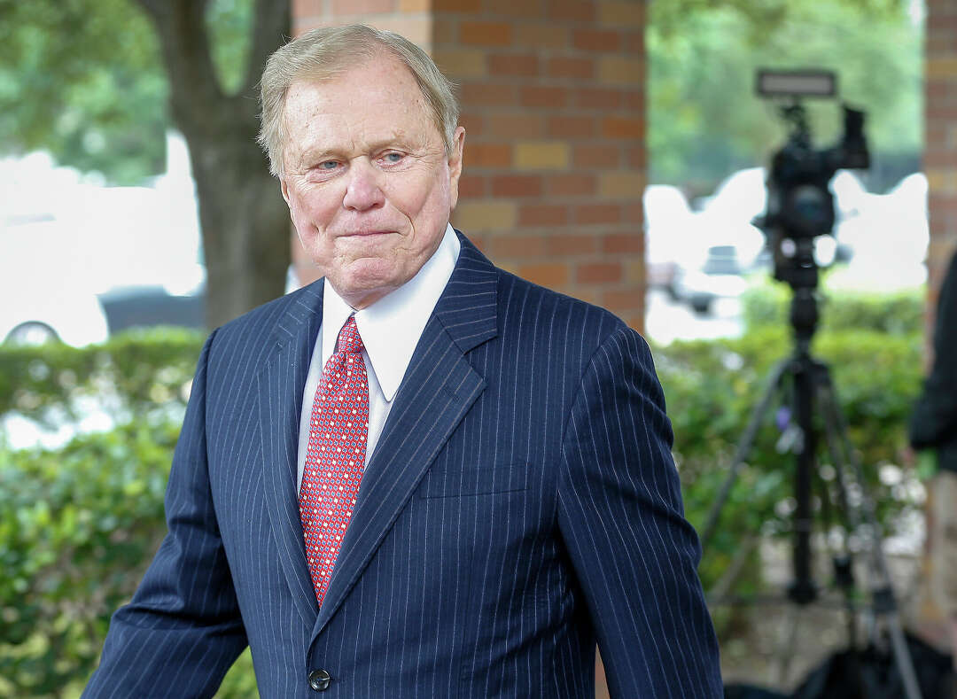 Retired Second Baptist pastor took $4M a year online ministry with him
