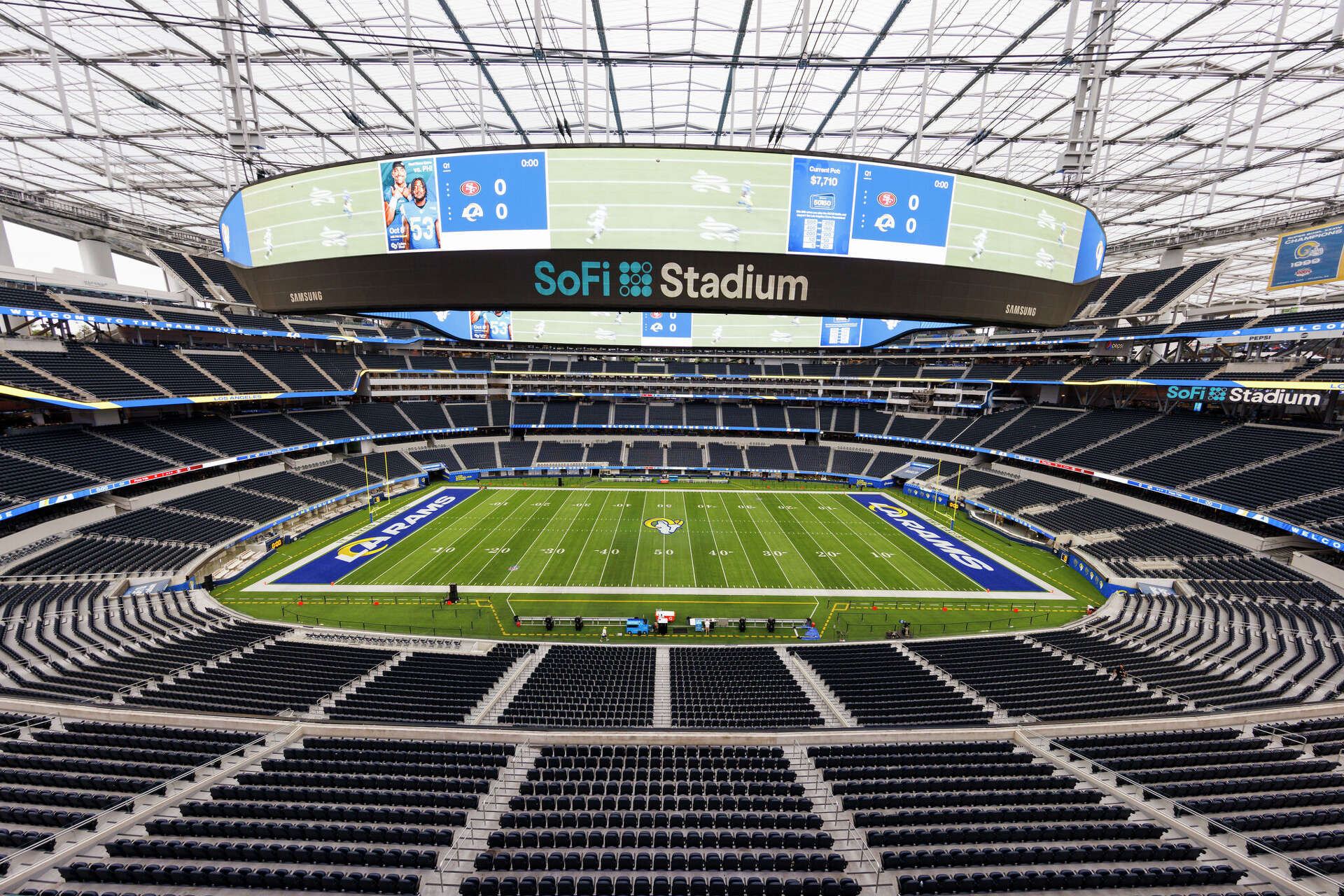 Odd theft surprises SoFi Stadium workers before 49ers-Rams game in LA