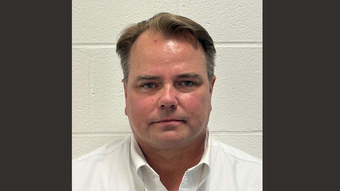 Ex-CT funeral home owner accused of theft charged in six more cases