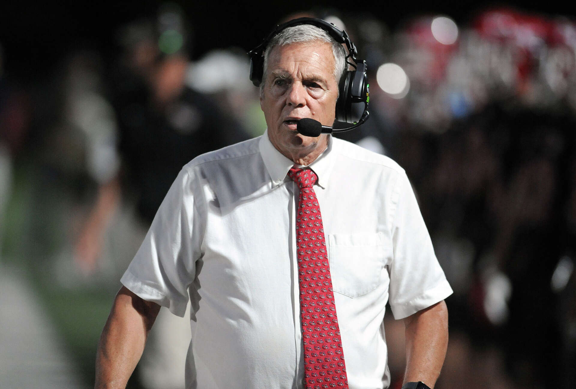 New Canaan football's Lou Marinelli receives regional coaching honor