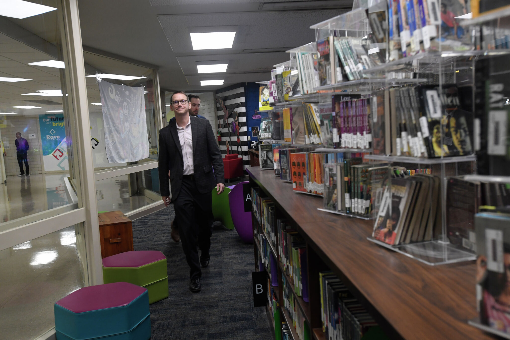 Smith's steal and layup help No. 5 Purdue edge USC 69-64, move into 1st ...