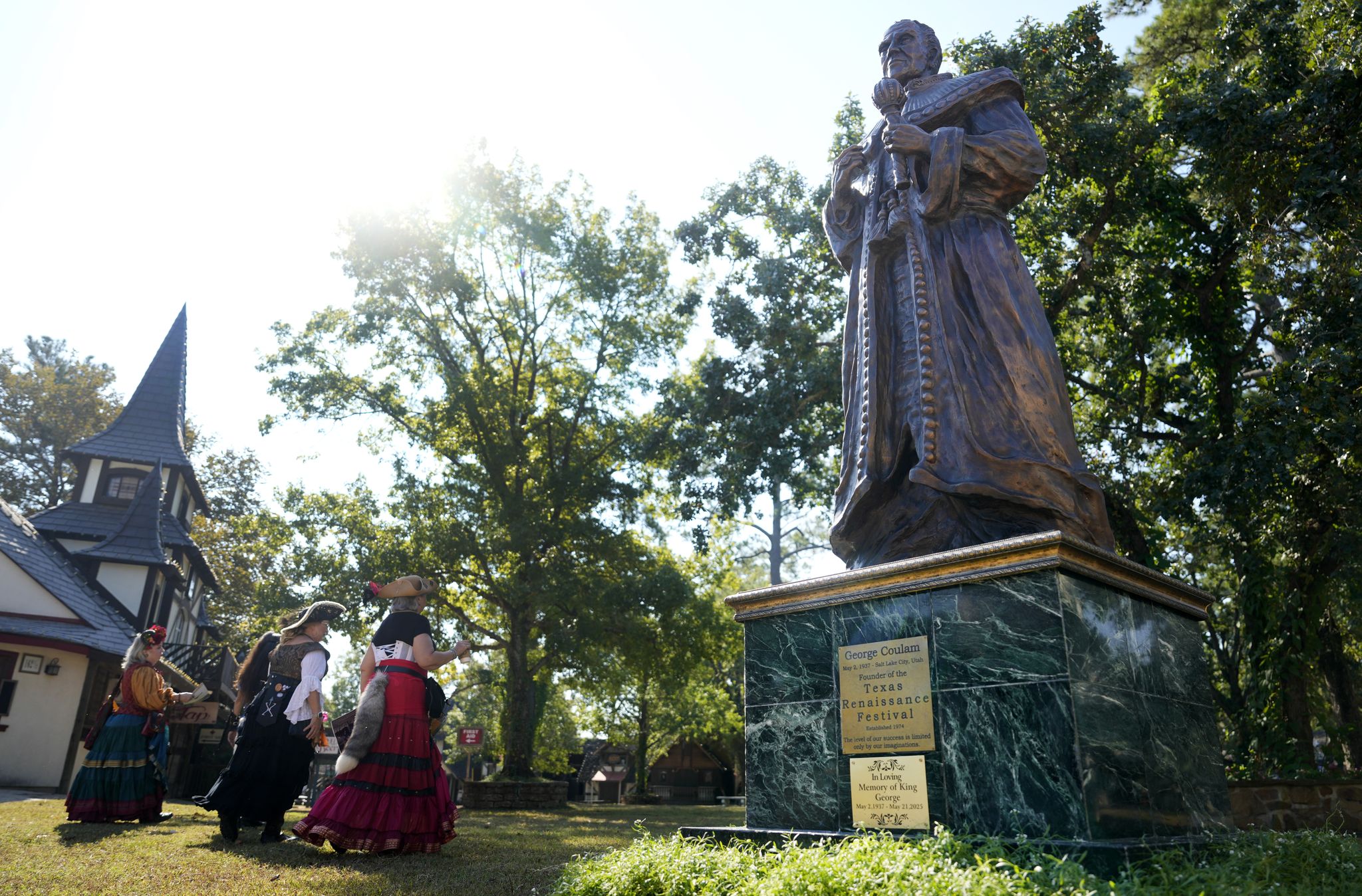 Texas Renaissance Festival returns after sale, death of King George