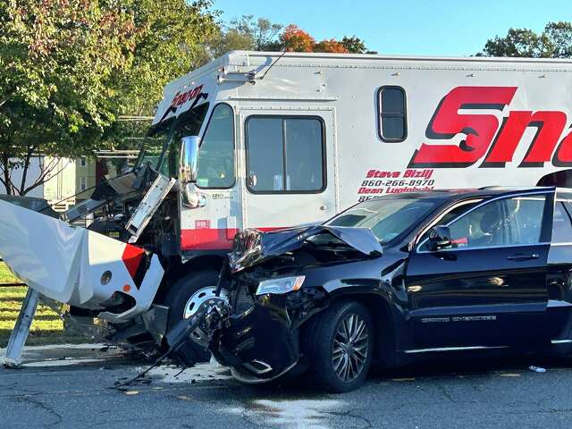 Two hurt in Ellington crash involving box truck on Main St.: Officials