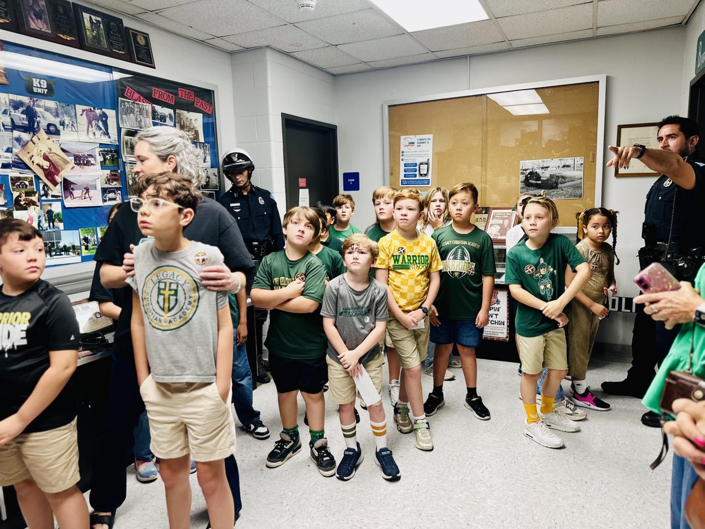 Legacy Christian Academy students tour Beaumont Police Department