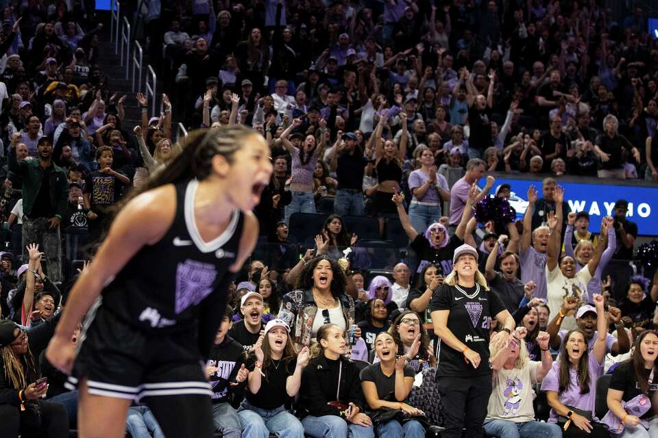 Golden State Valkyries re-sign Veronica Burton to multi-year contract