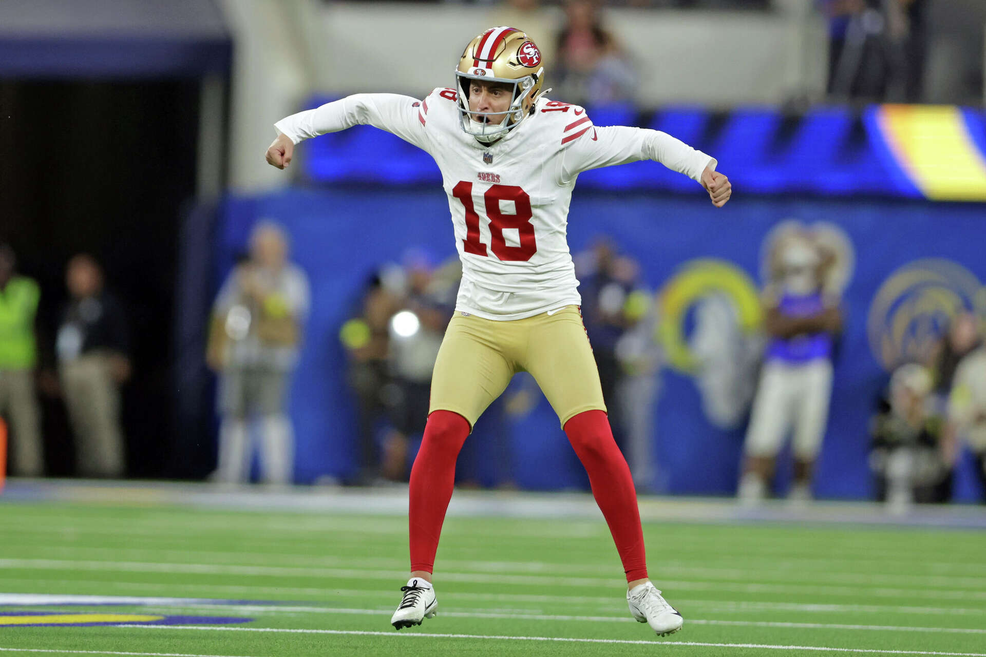 49ers game grades: Non-star Niners get OT win in L.A. behind Mac Jones