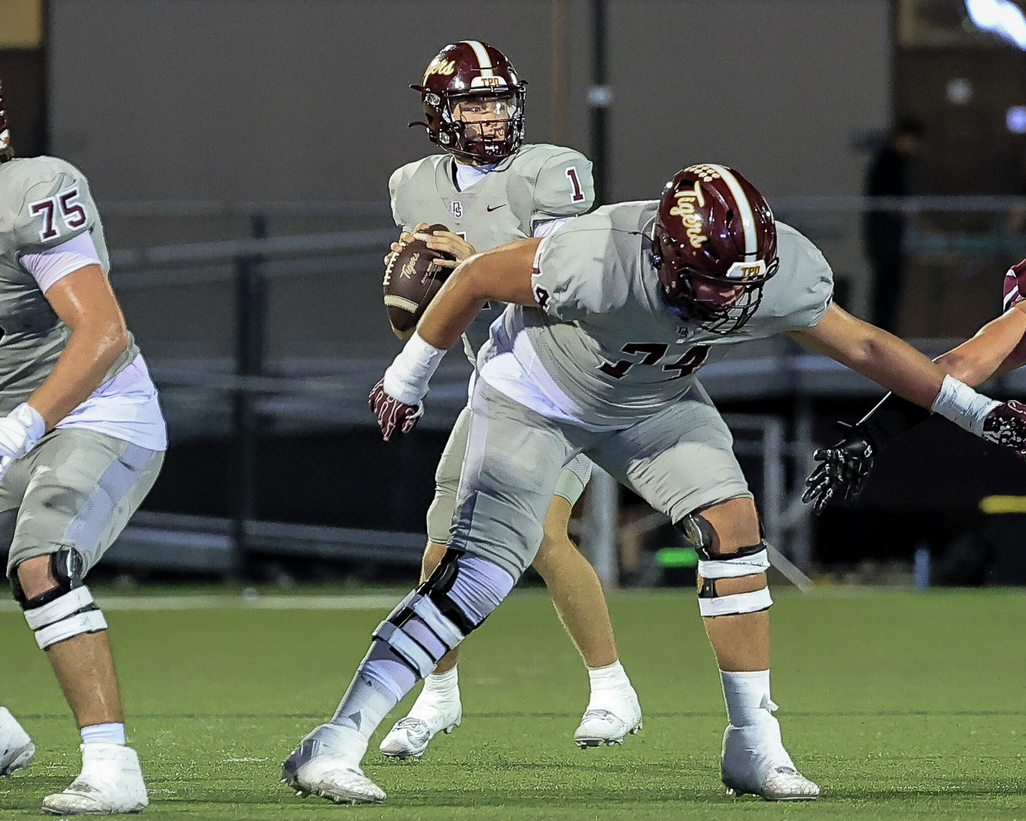 UIL football: Dripping Springs tops Austin High to continue hot start