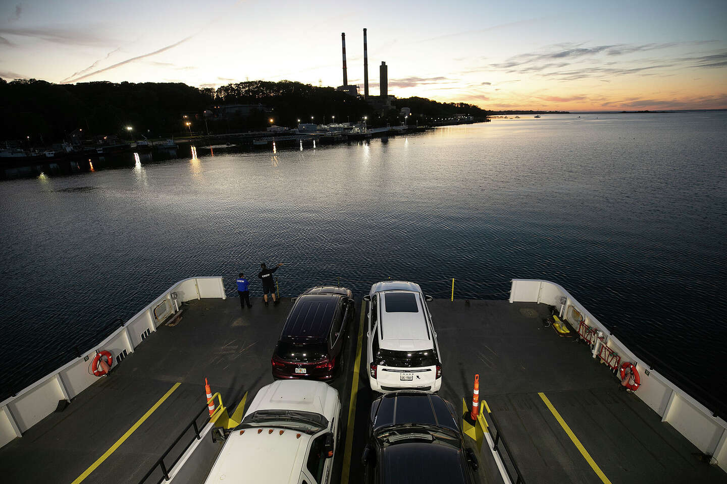 Bridgeport ferry riders support bridge to Long Island, with caveats