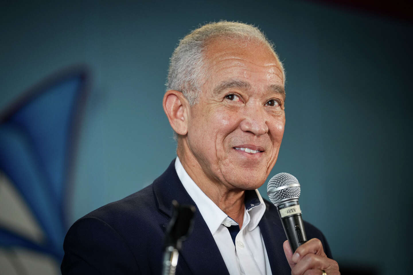 Mike Miles signals major power shift inside Houston ISD