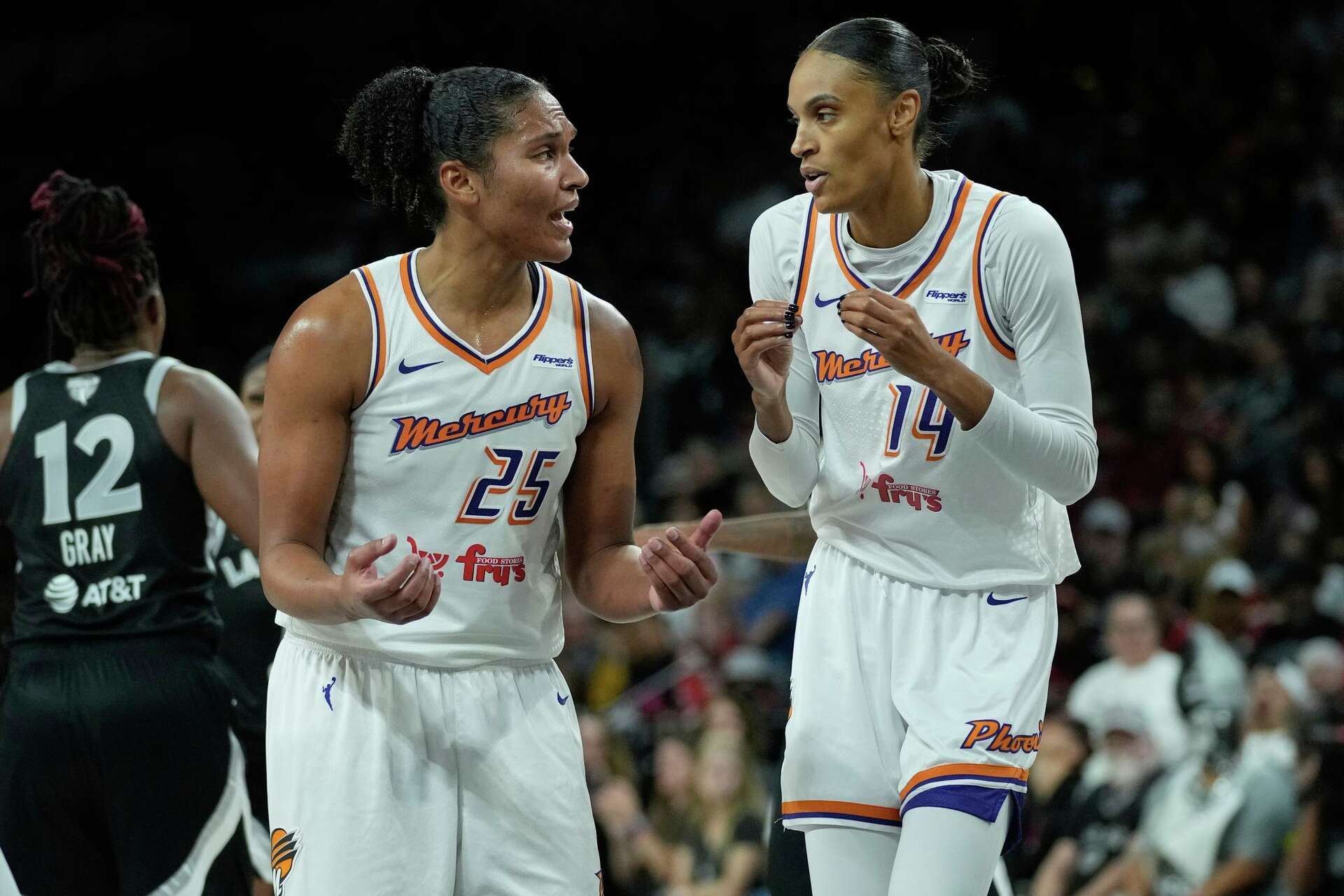 Alyssa Thomas misses crucial free throws as Phoenix falls to Las Vegas in Game 1 of WNBA Finals