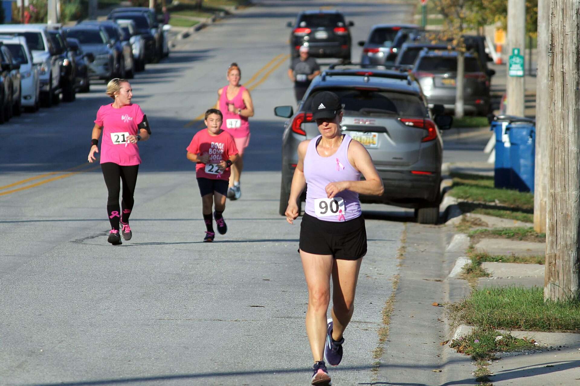 Manistee's Paint the Town Pink sees people running for a reason