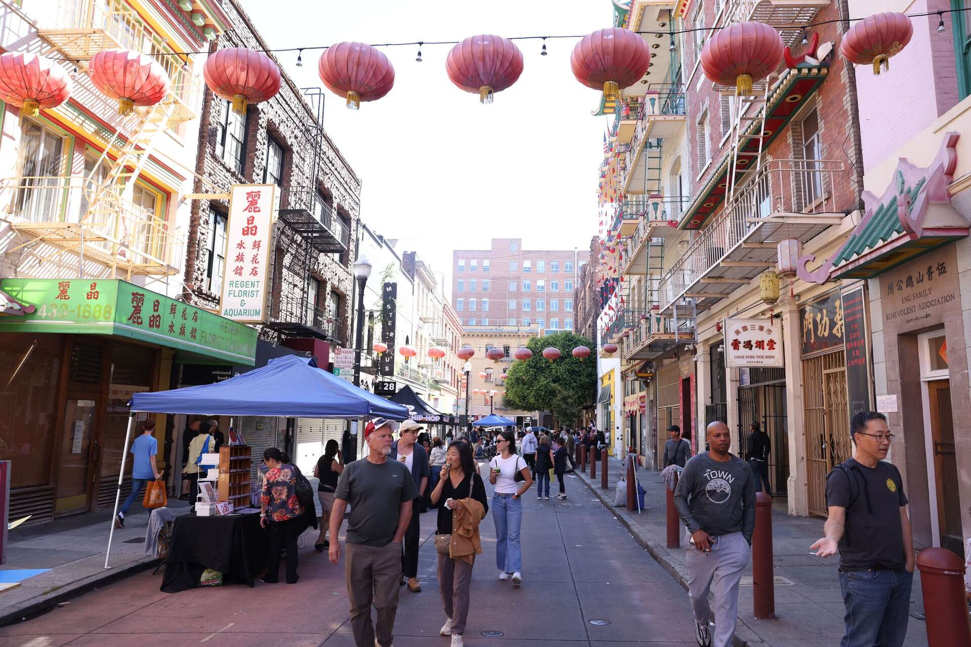 Hundreds celebrate Bruce Lee’s legacy at S.F. Chinatown block party