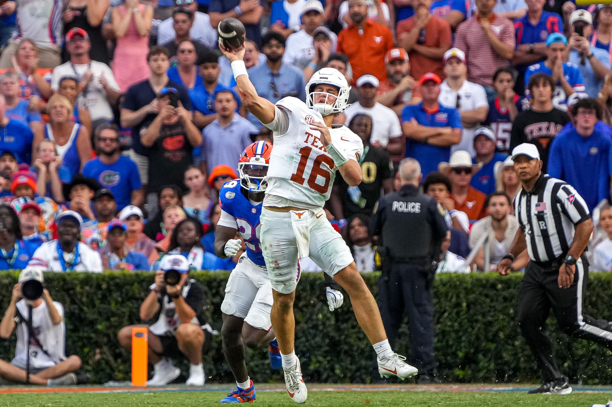 Where to watch Texas vs OU: Time, TV channel for Red River Rivalry