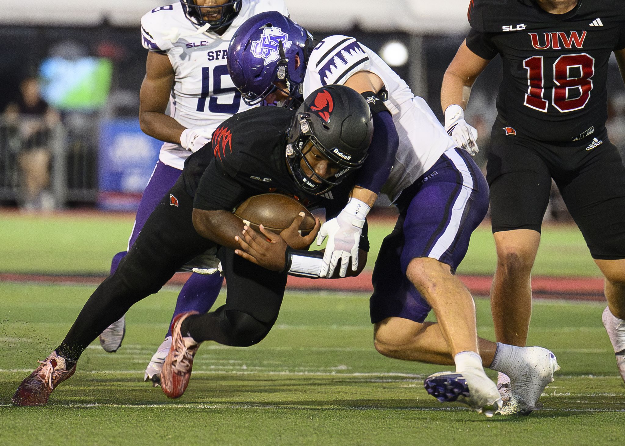 Stephen F. Austin outmuscles Incarnate Word in 31-17 win